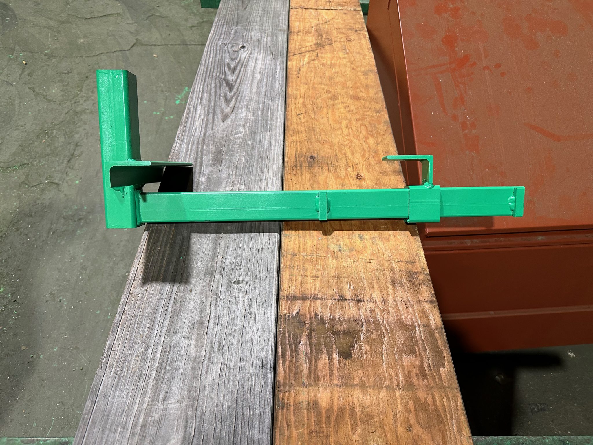 MASONS' GUARDRAIL SOCKET - Non-Stop Scaffolding